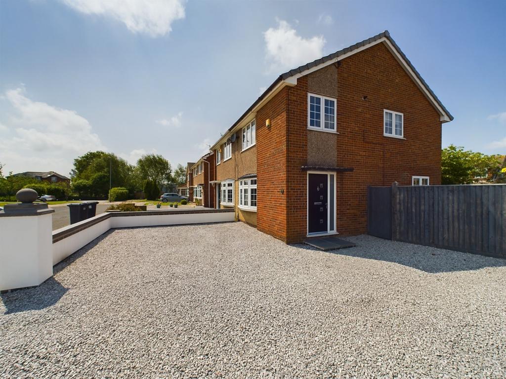 Cartmel Close, Southport PR8 3 bed semi-detached house - £240,000