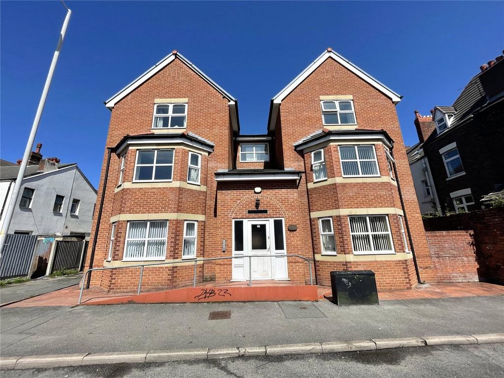 Liscard Road, Wallasey, Merseyside, CH44 2 bed apartment - £650 pcm (£ ...