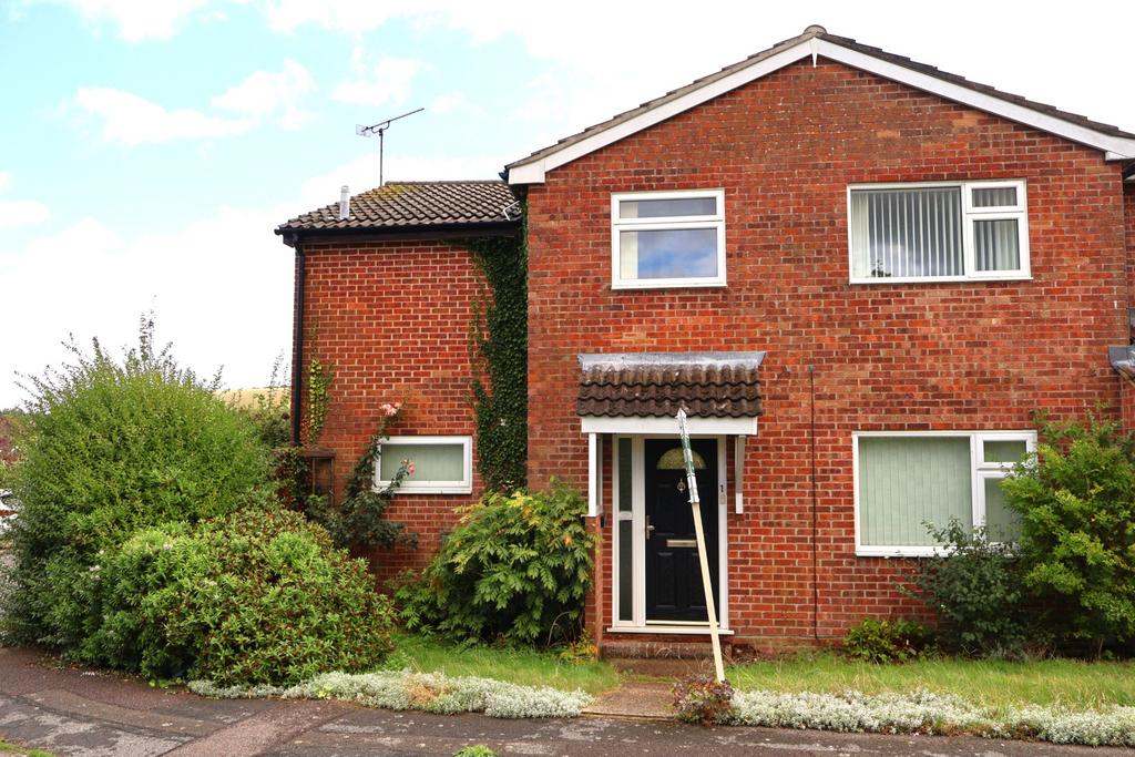 REDWING ROAD, CLANFIELD 4 bed semi-detached house for sale - £385,000