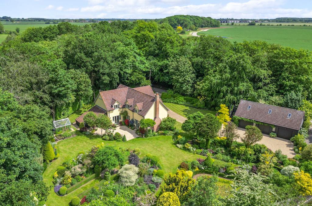 Church Lane, Bury St Edmunds IP29 5 bed detached house - £899,000