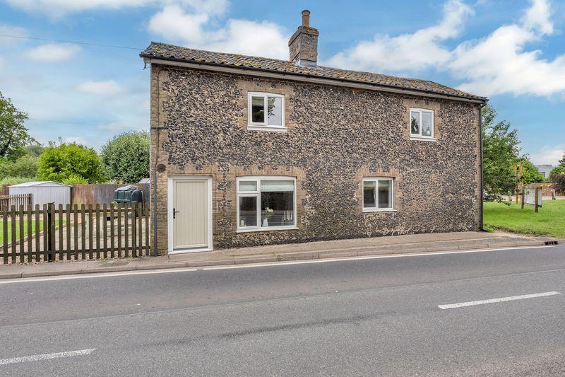 The Street, Icklingham 3 bed cottage - £290,000