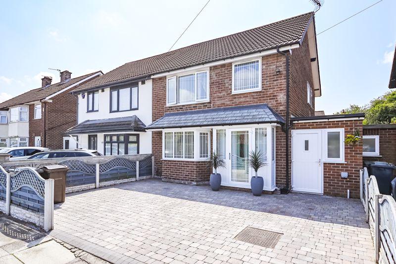 Moorhey Road, Maghull L31 3 bed semi-detached house - £248,500