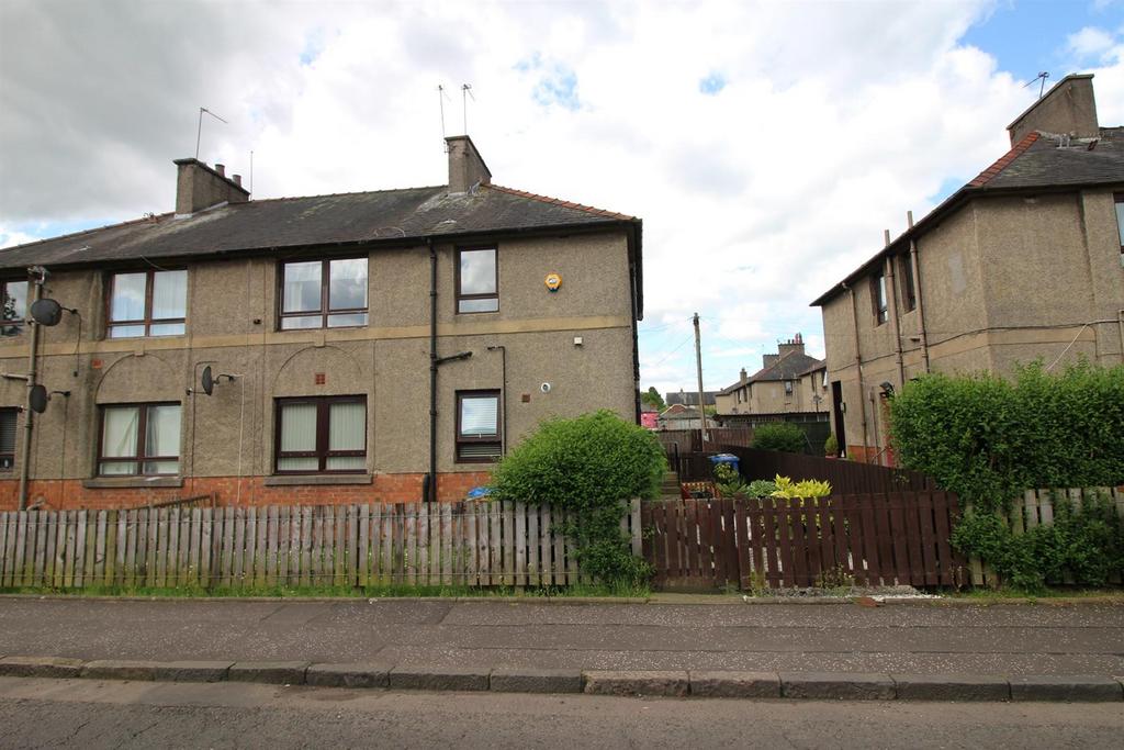 Cardross Road, Broxburn EH52 2 bed flat - £109,000
