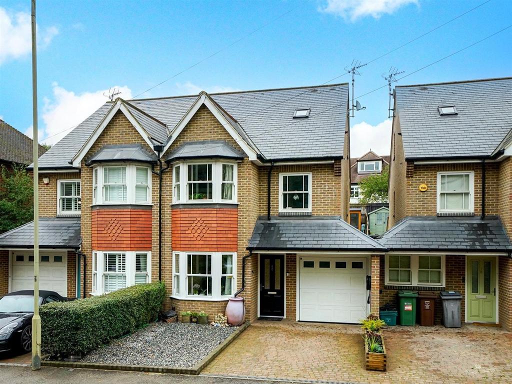 Lower Luton Road, Harpenden 4 bed semi-detached house - £850,000