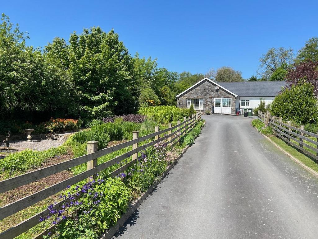 Cribyn, Lampeter 10 bed detached bungalow for sale - £850,000