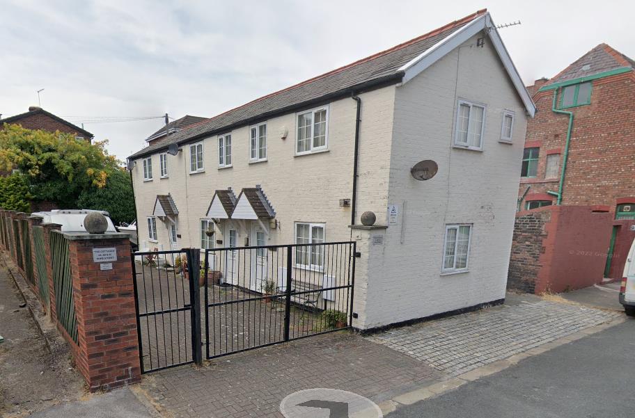 Duke Street, Wallasey CH45 2 bed terraced house - £795 pcm (£183 pw)