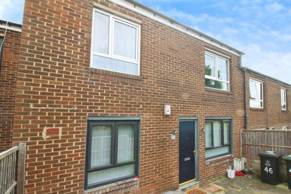 Hendford Drive, Bradford BD3 1 bed ground floor flat - £58,000