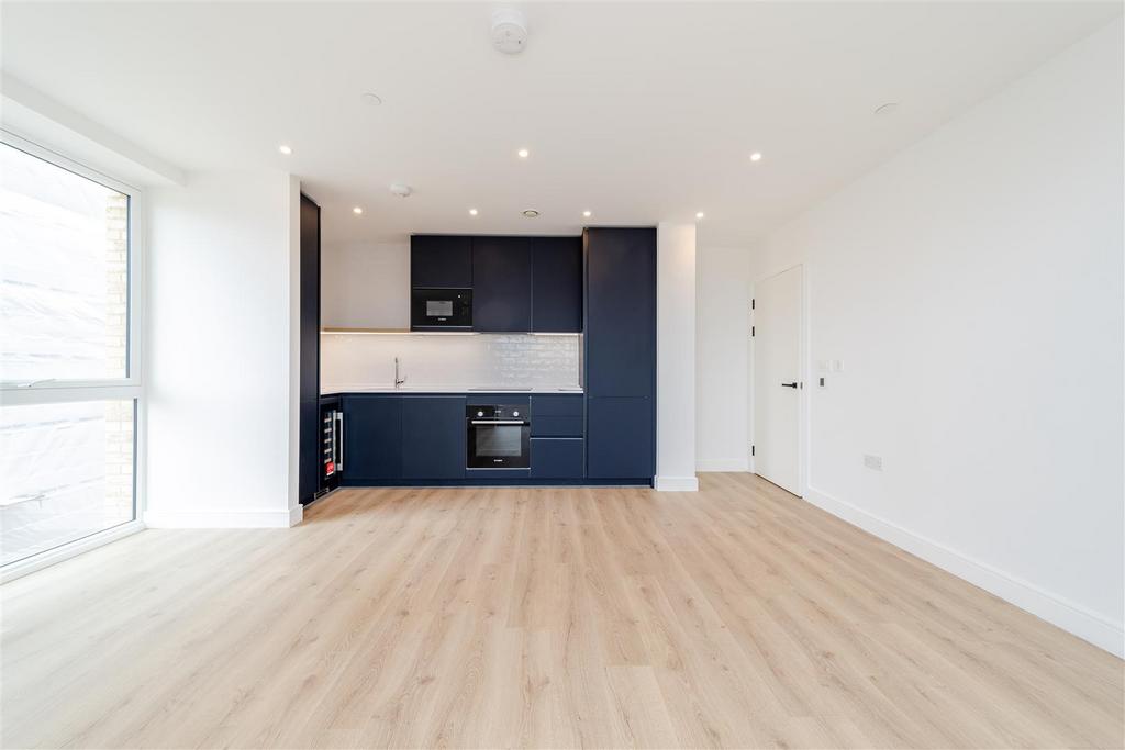 Lavey House, Belgrave Road, Wembley, HA0 2 bed apartment - £2,150 pcm ...