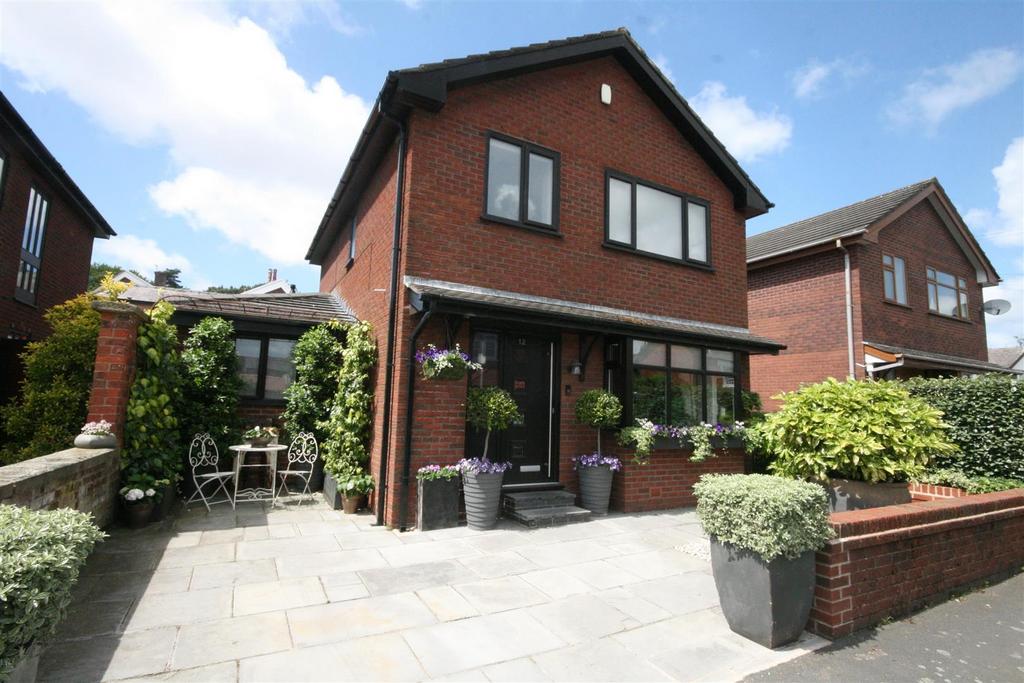 Gregson Street, Lytham 2 bed detached house - £675,000