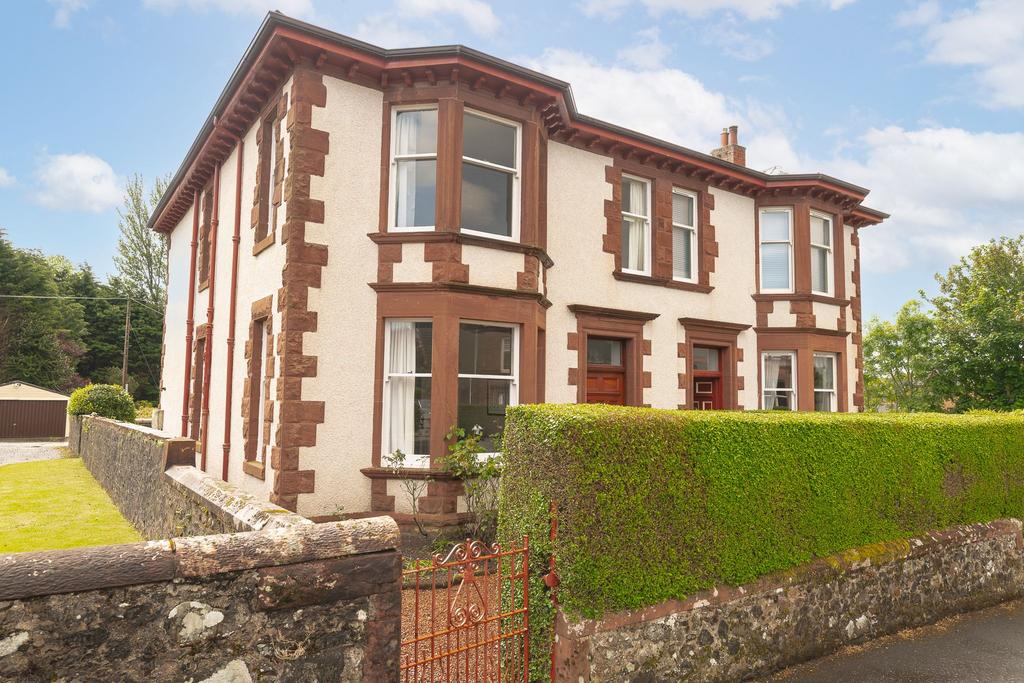 John Street, Largs KA30 5 bed semi-detached house - £365,000
