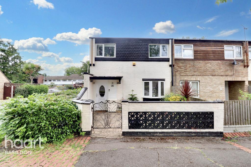 Eastbrooks Place, Basildon 2 bed end of terrace house - £285,000