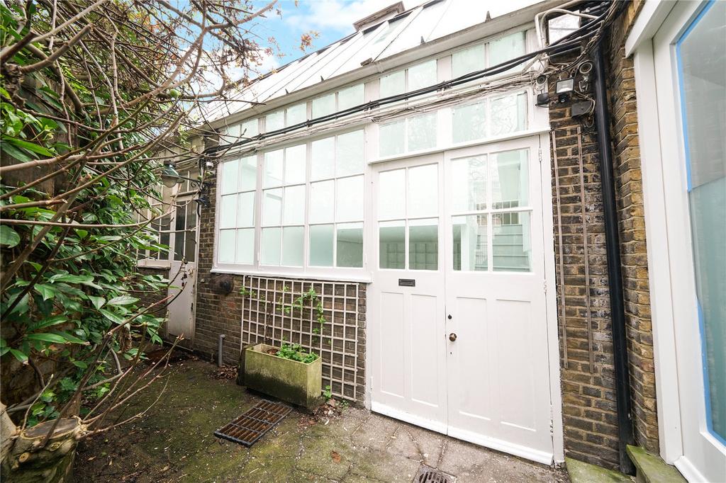 Glebe Place, London, SW3 Terraced house - £595,000
