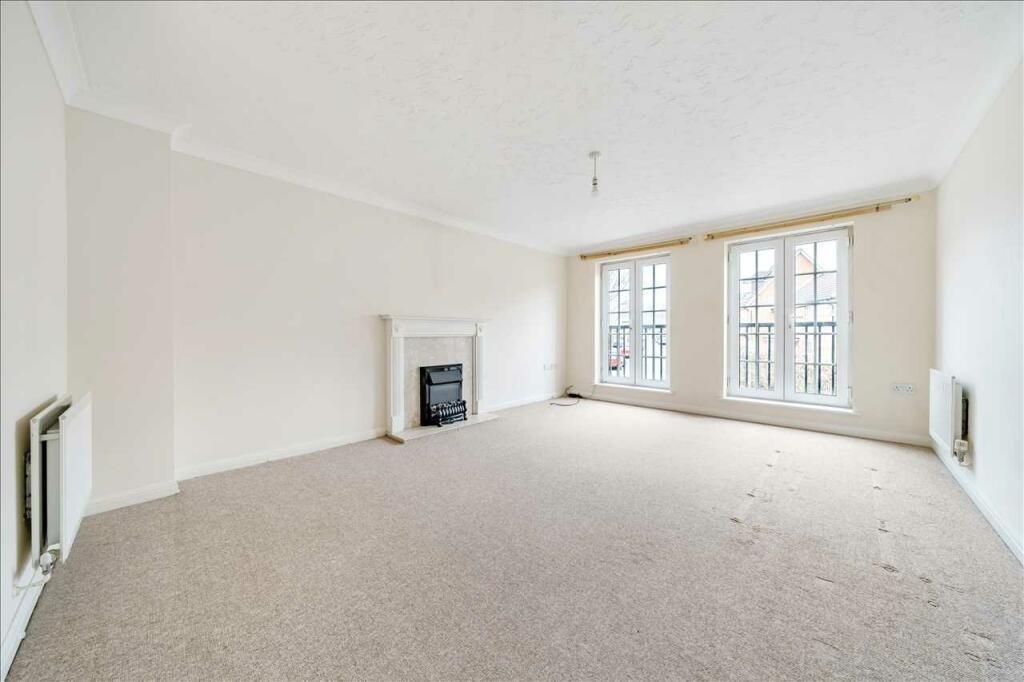 Berry Way, Andover 3 bed terraced house - £1,300 pcm (£300 pw)