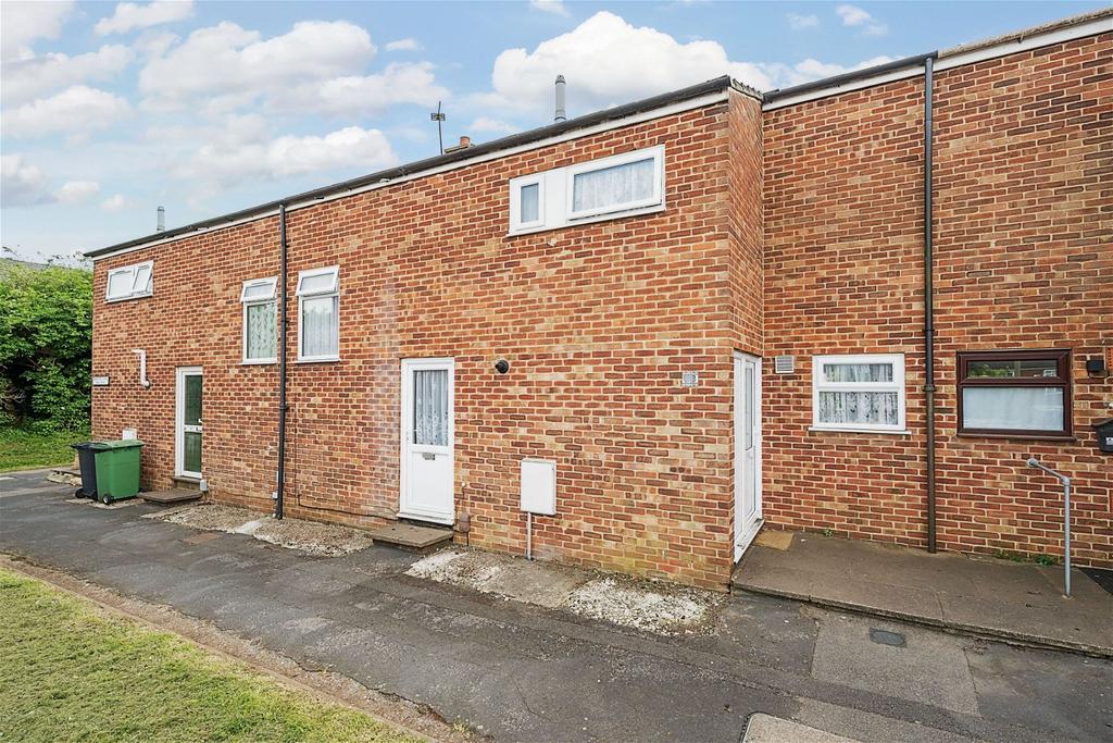 Branton Close, Basingstoke, 3 bed terraced house - £275,000
