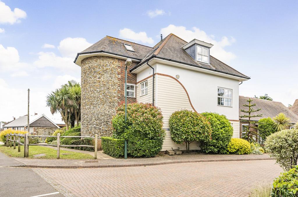 Pears Grove, Emsworth, PO10 1 bed apartment - £200,000