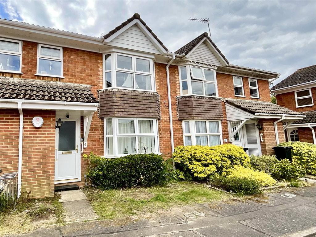 Delta Close, Christchurch, Dorset, BH23 1 bed apartment - £895 pcm (£ ...