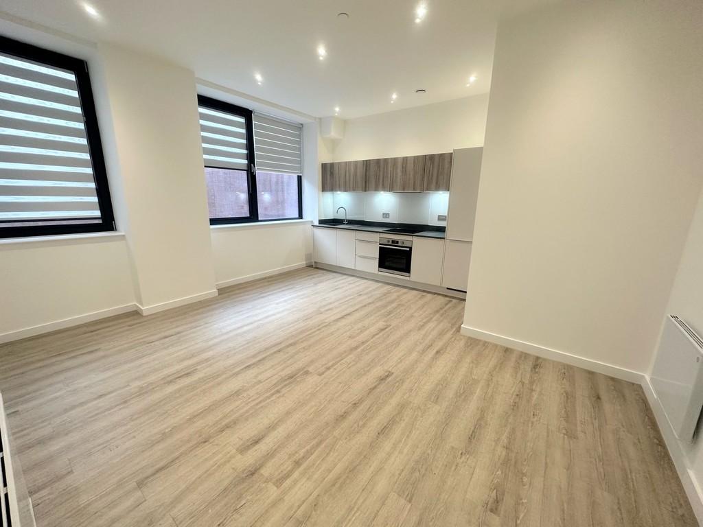 Normandy House, Basingstoke RG21 2 bed apartment - £1,300 pcm (£300 pw)