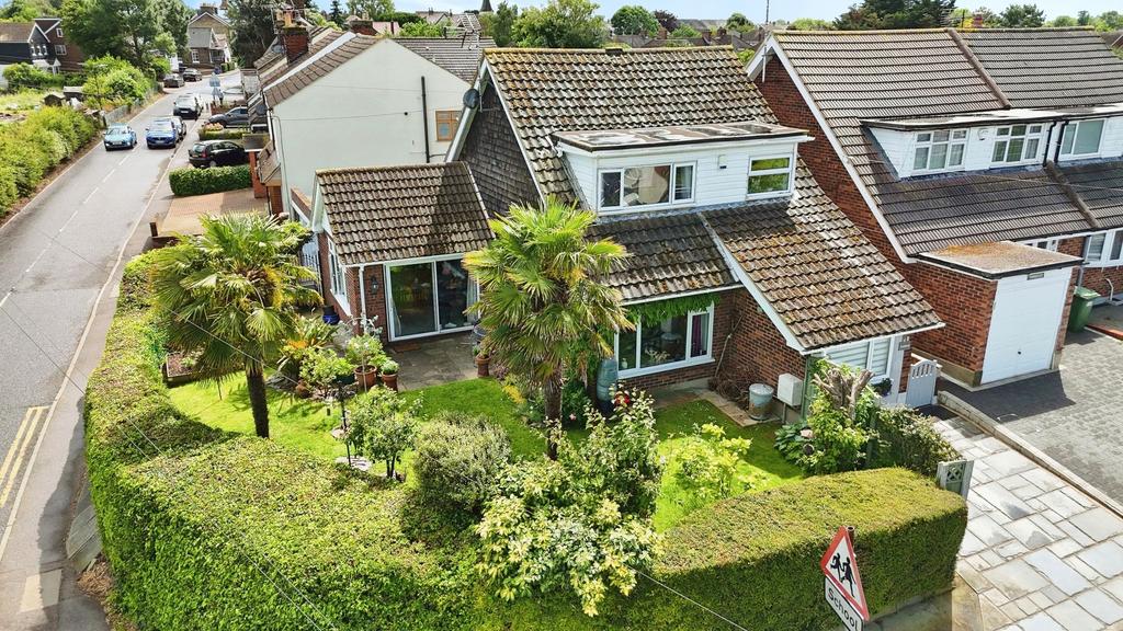 Hillcrest Road, Horndon-On-The-Hill... 3 bed detached house - £450,000