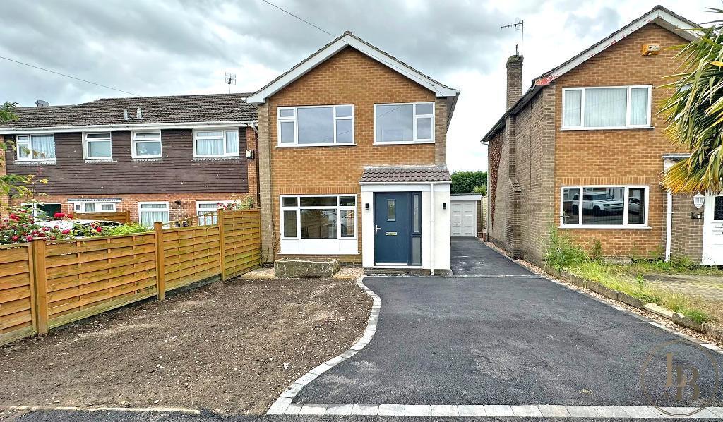 Calverton NG14 3 bed detached house - £245,000