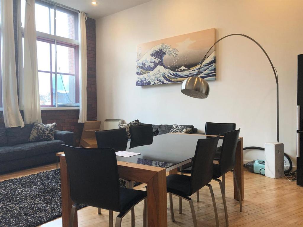 Centaur House, Leeds 2 bed flat to rent - £1,350 pcm (£312 pw)