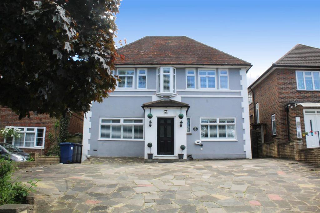 Station Road, Barnet EN5 5 bed detached house - £1,400,000