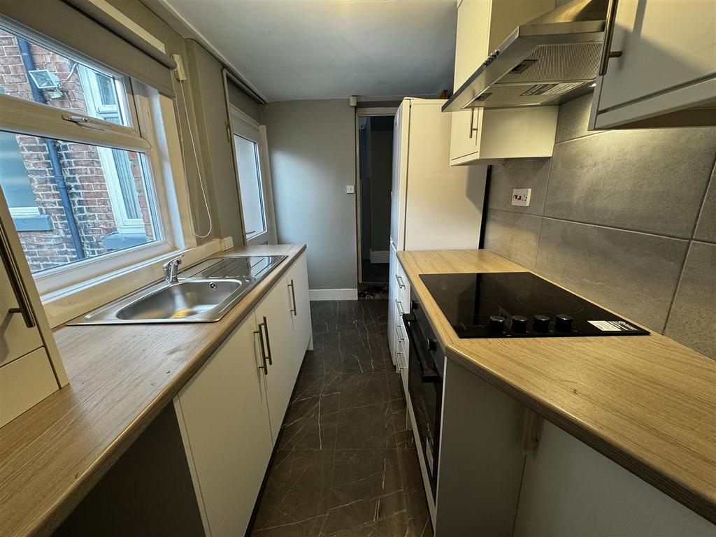 High Street South, Langley Moor 3 bed terraced house - £1,170 pcm (£270 pw)