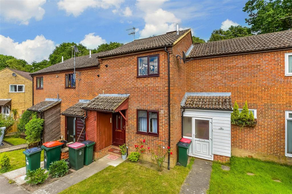 Woodcourt, Tollgate Copse, Crawley... 2 bed terraced house - £280,000