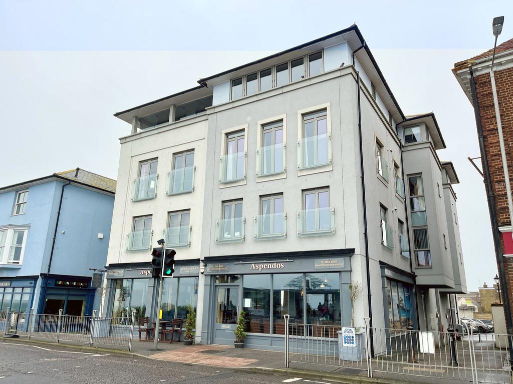 Beach Street Deal CT14 2 Bed Apartment 1 050 Pcm 242 Pw Beach Street Deal CT14 2 Bed Apartment 1 050 Pcm 242 Pw