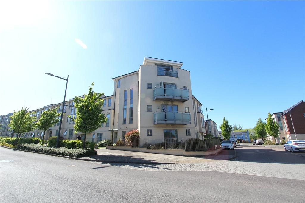 Springhead Parkway, Gravesend DA11 2 bed flat to rent - £1,450 pcm (£ ...