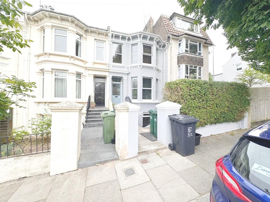 Ditchling Rise, Brighton BN1 2 bed flat - £1,550 pcm (£358 pw)