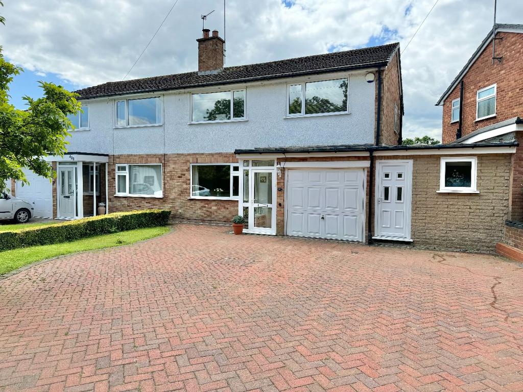Lugtrout Lane, Catherine-de-Barnes... 3 bed semi-detached house - £425,000