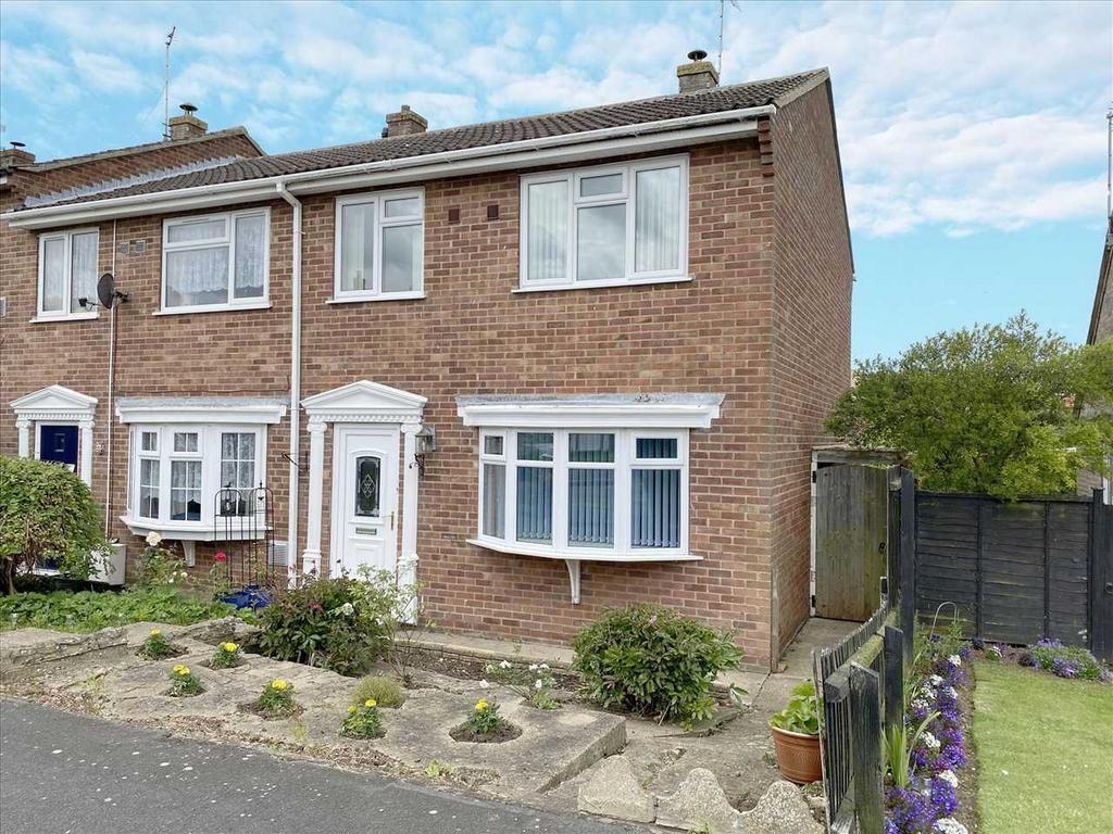 Cranwell NG34 3 bed end of terrace house - £158,000