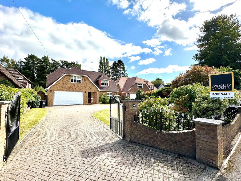 Lions Lane, Ashley Heath, Ringwood... 4 bed detached house - £1,000,000