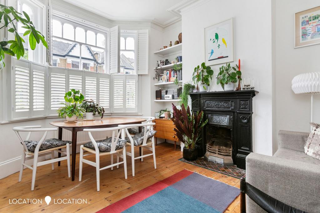 Princess May Road, London, N16 2 bed flat - £575,000