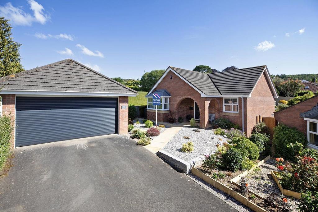 Rendells Meadow, Bovey Tracey, TQ13 3 bed detached bungalow - £535,000