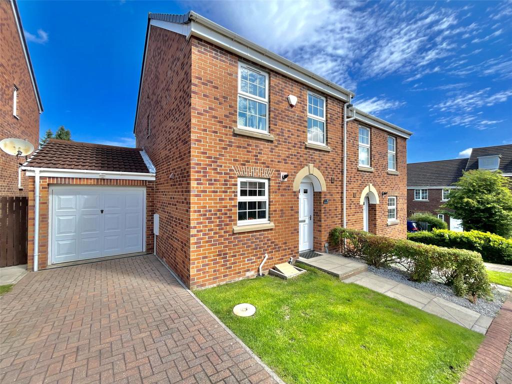 Dockendale Place, Blaydon-On-Tyne, NE21 3 bed semi-detached house - £ ...