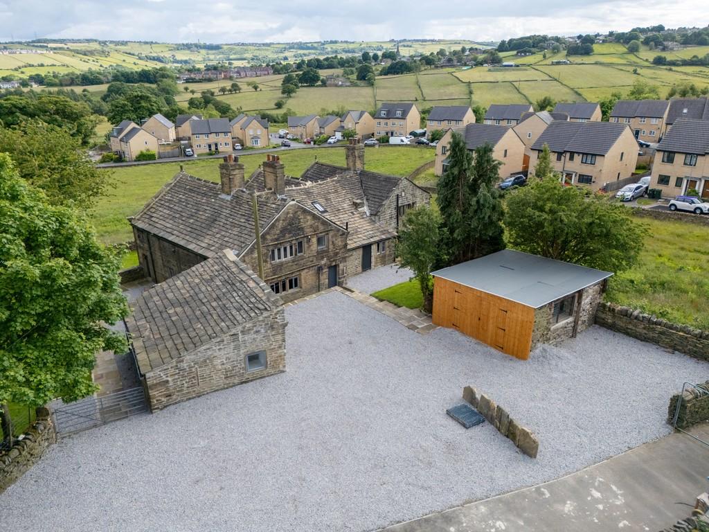 Allerton Lane, Bradford BD15 5 bed farm house - £529,950