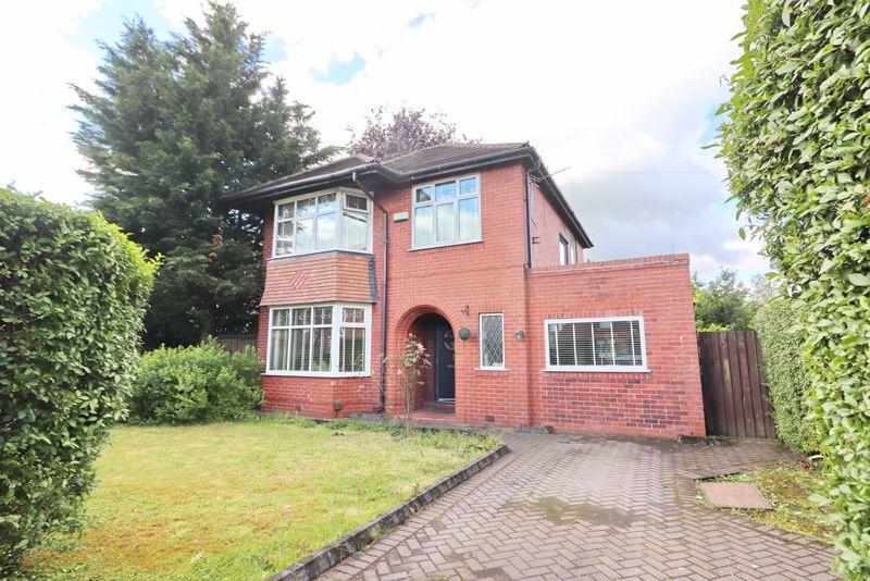 Manchester Road West, Manchester M38 3 bed detached house - £300,000