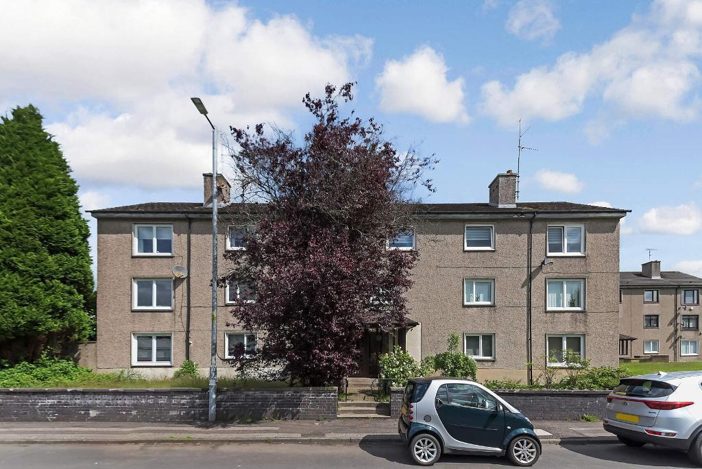 Lethamhill Road, Riddrie, G33 2SG 3 bed flat for sale - £110,000
