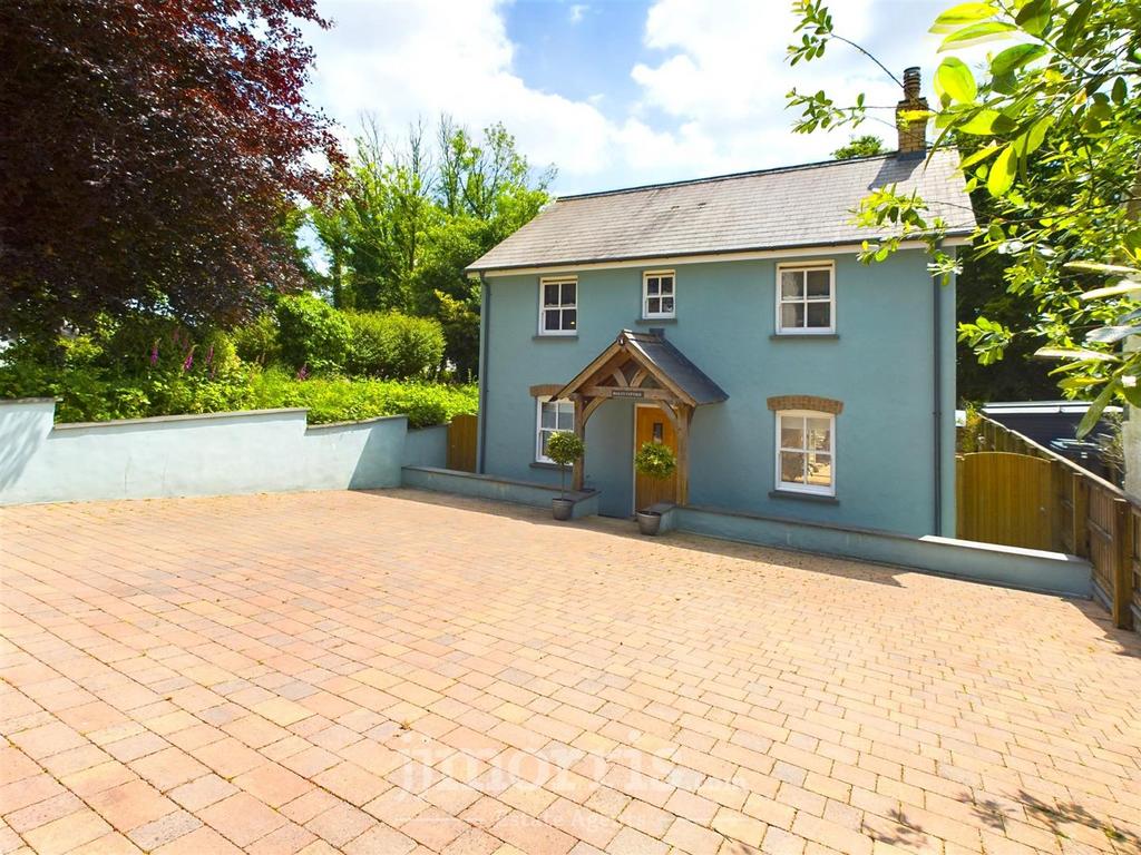 New Moat Clarbeston Road 4 Bed Detached House For Sale £465 000