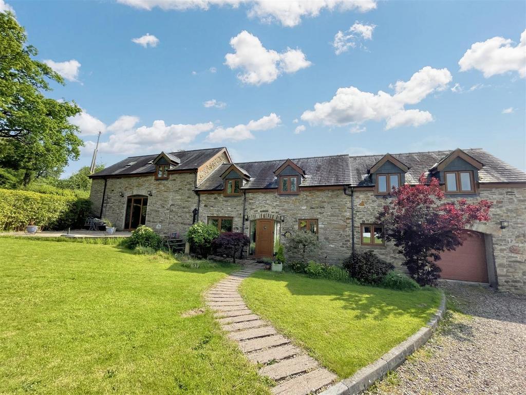 Drefach, Llanelli 3 bed barn conversion - £475,000