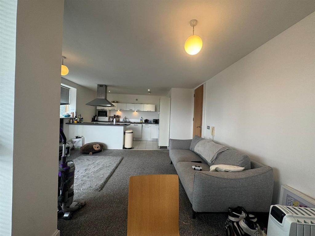 Melia House, 19 Lord Street, Manchester 2 bed flat - £1,300 pcm (£300 pw)