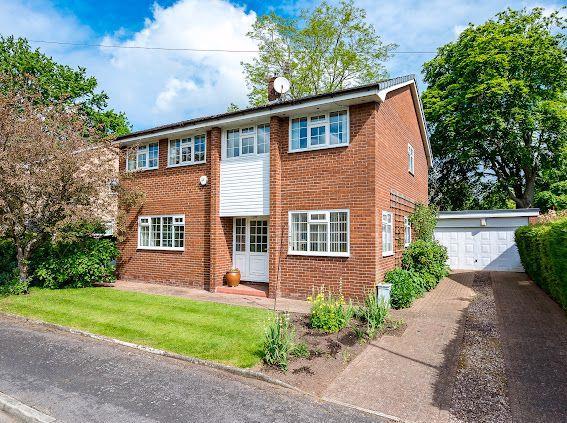 Dingle Bank Close, Lymm WA13 4 bed detached house - £749,999
