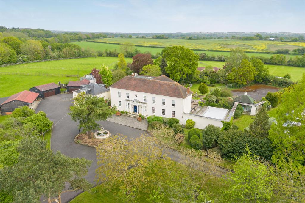 Warfield, Berkshire, RG42 5 bed detached house - £3,750,000