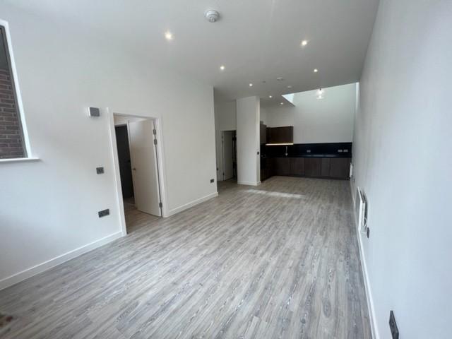 Botanica, Chester Road, Manchester, M15 2 bed townhouse - £1,700 pcm (£ ...