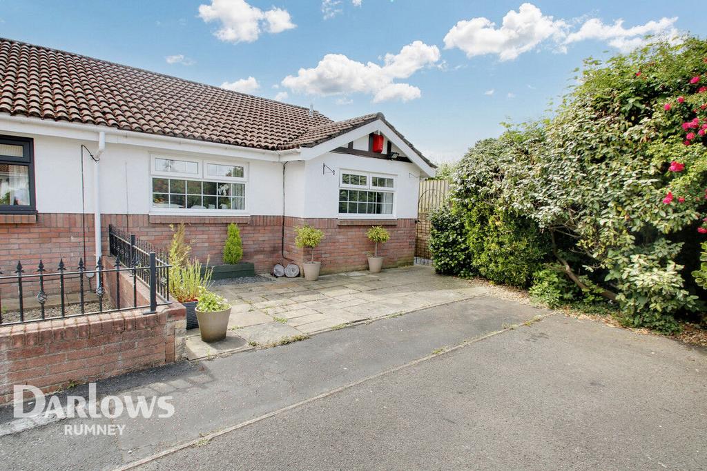 Fieldfare Drive, Cardiff 2 bed bungalow for sale - £245,000