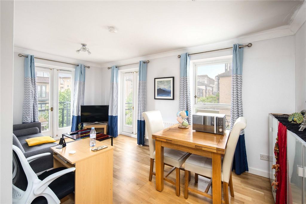 South Lodge, 1 Audley Drive, London, E16 2 bed flat to rent - £1,900 ...