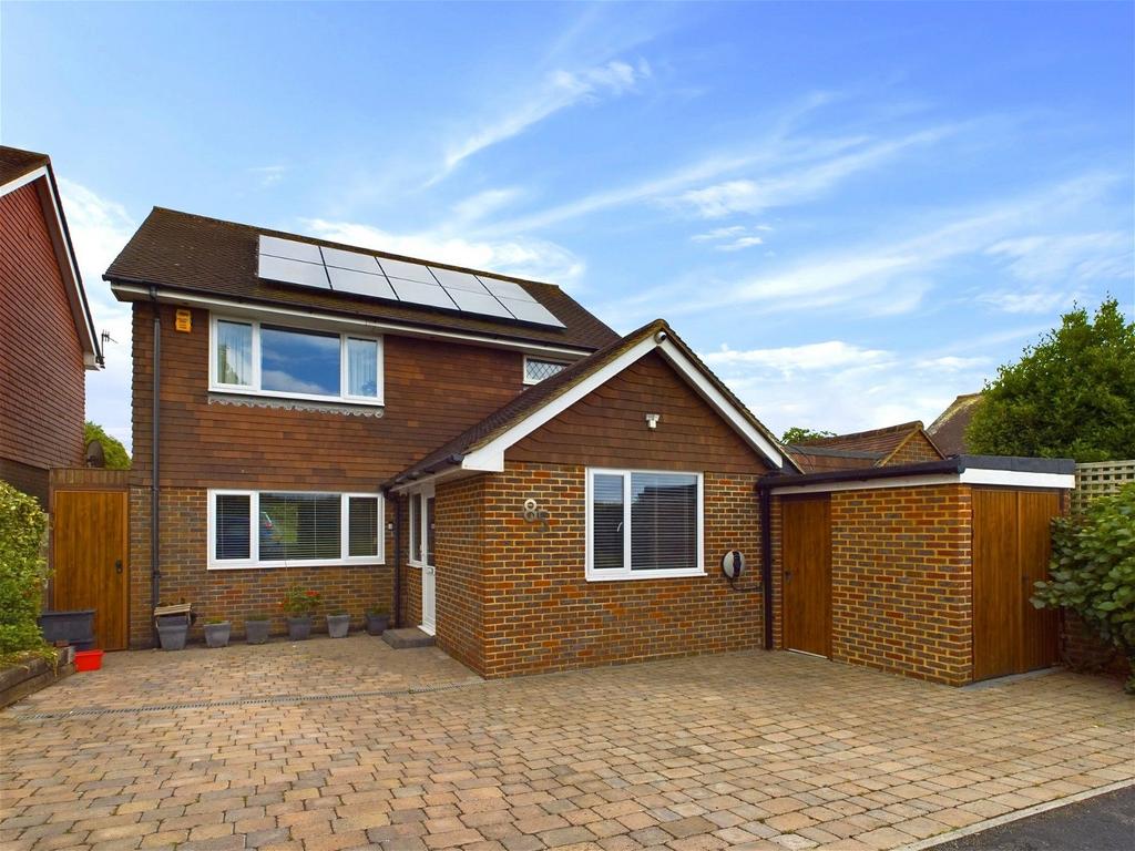 King George VI Drive, Hove, BN3 6XF 4 bed detached house - £650,000