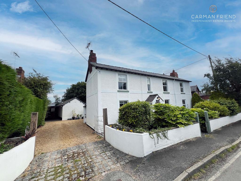 99 Harwoods Lane, Rossett, LL12 4 bed detached house for sale - £600,000
