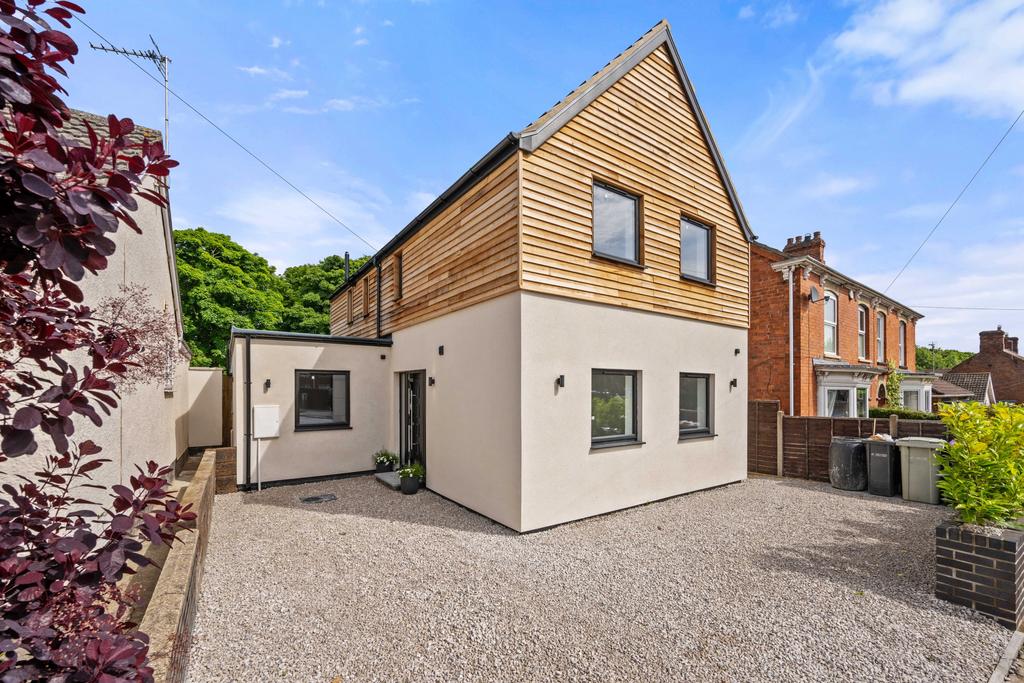 Eastfield Road, Louth, LN11 4 bed detached house for sale - £439,950